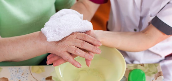 Eldercare at Home: Bathing and Toileting Assistance | Blue Parasol ...